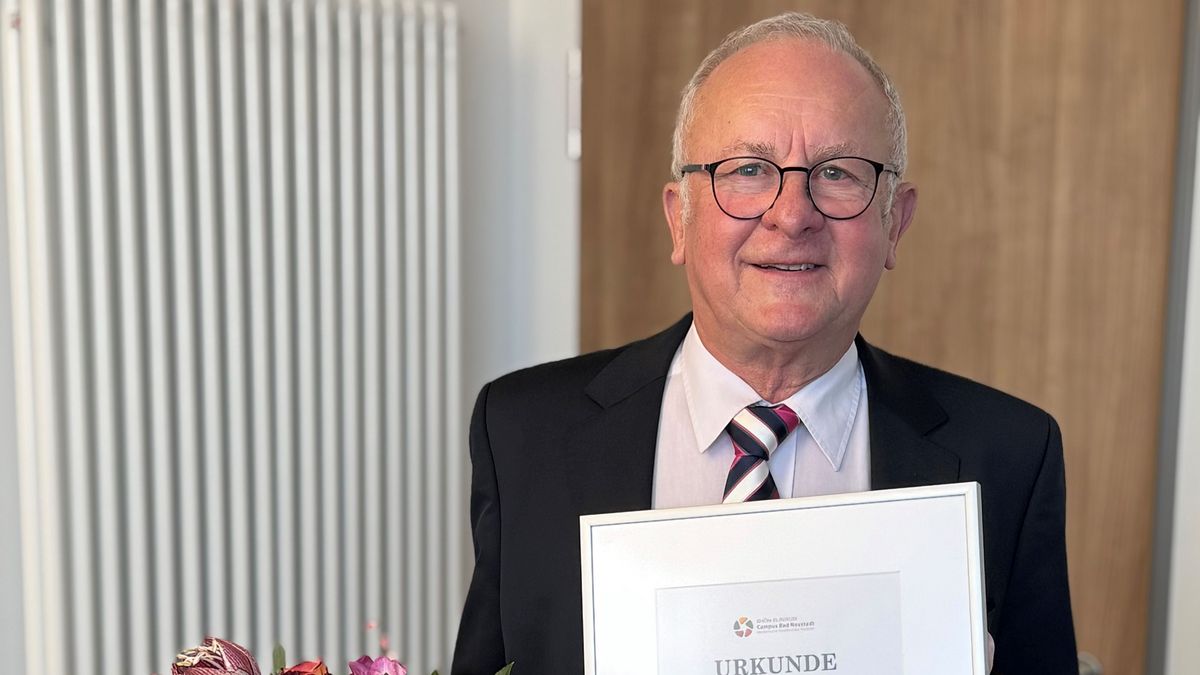 Herzchirurg Professor Dr. Paul Urbanski begeht 40-jähriges Dienstjubiläum
